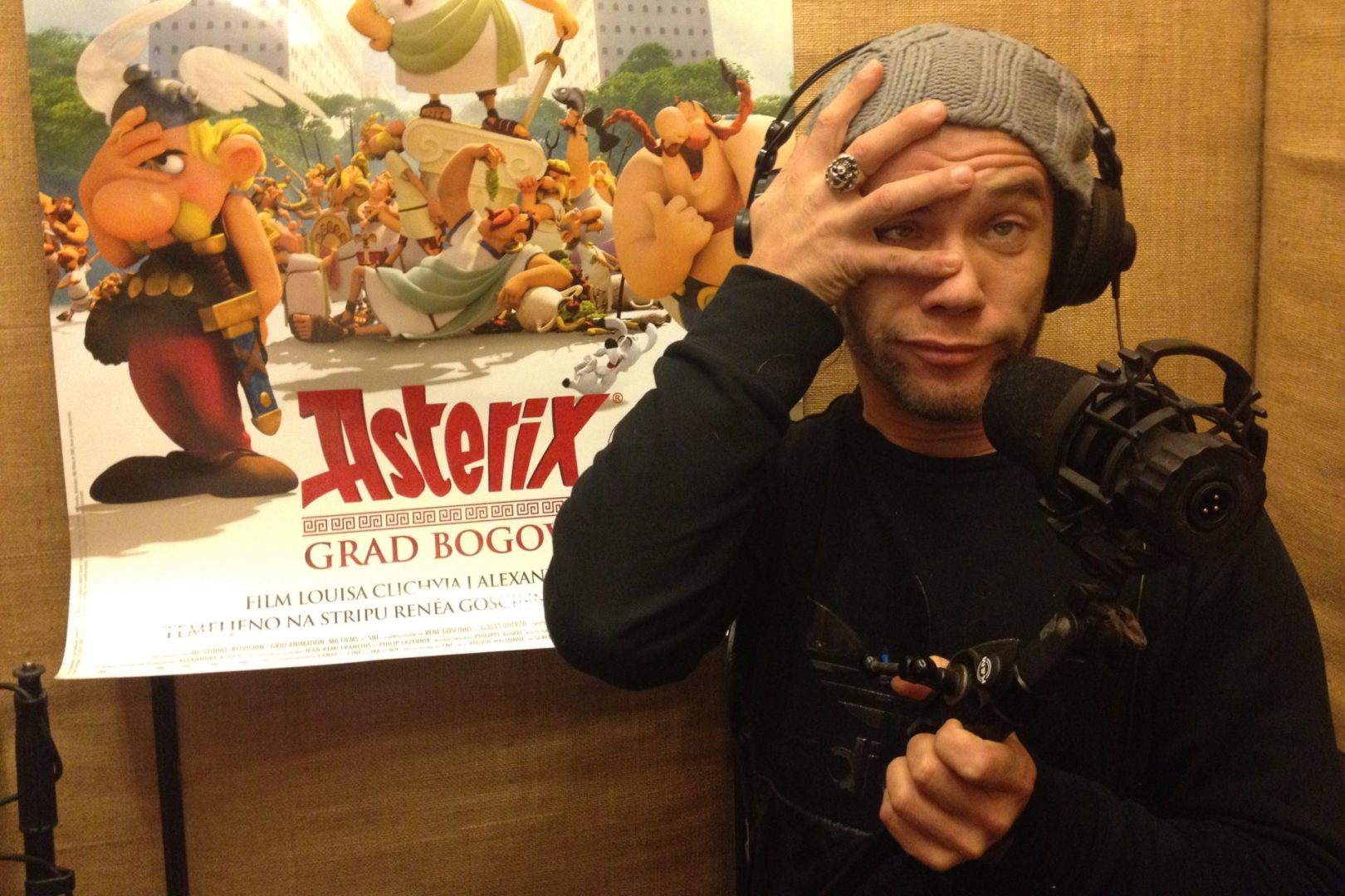 PREDSTAVLJAMO TRAILER ANIMIRANOG HITA ASTERIX: GRAD BOGOVA - CineStar ...